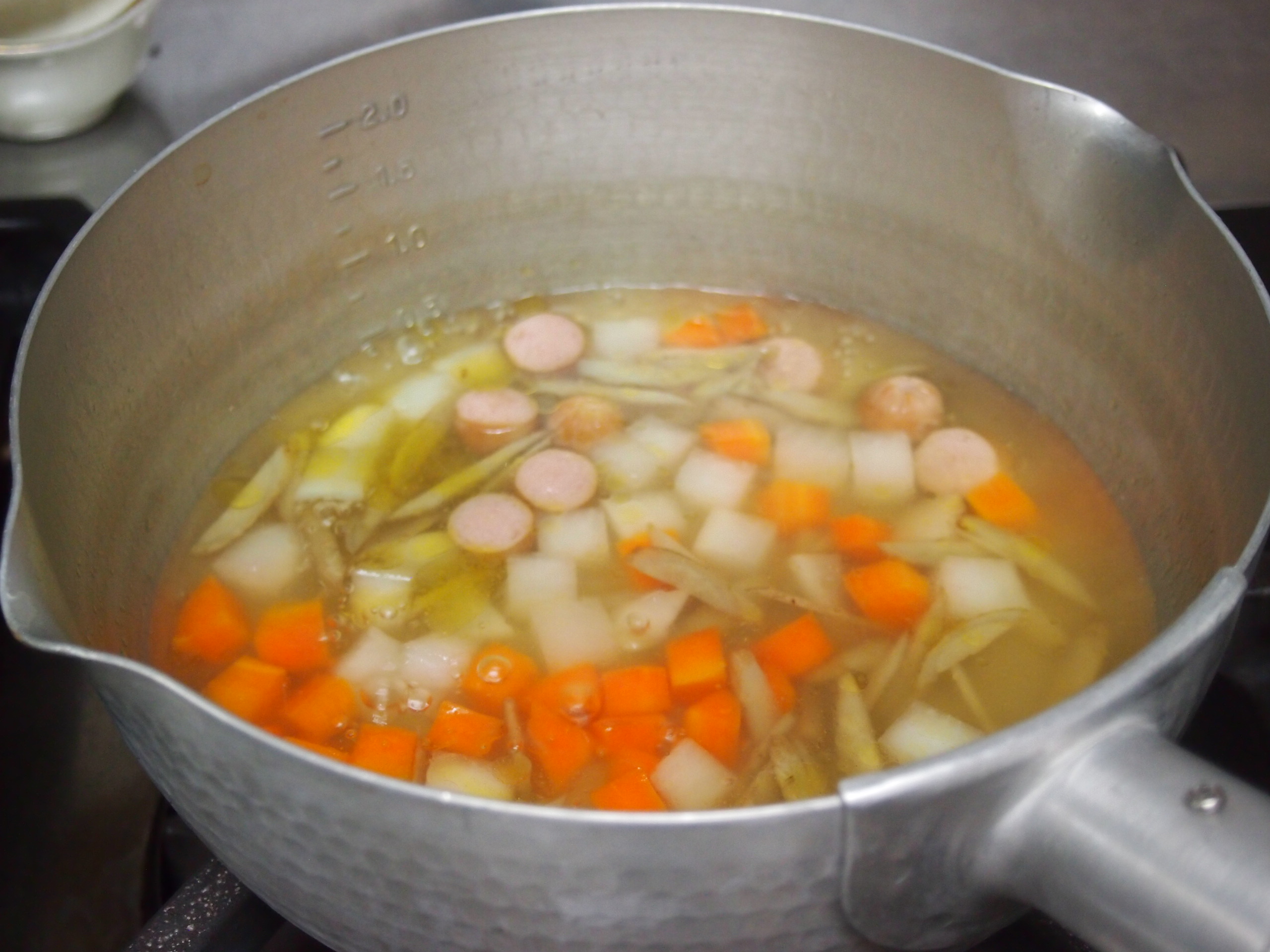 根菜のミネストローネ｜介護食とカラダのコラム＆レシピ｜食事の相談窓口サイト【ごはんde笑顔そして健康】